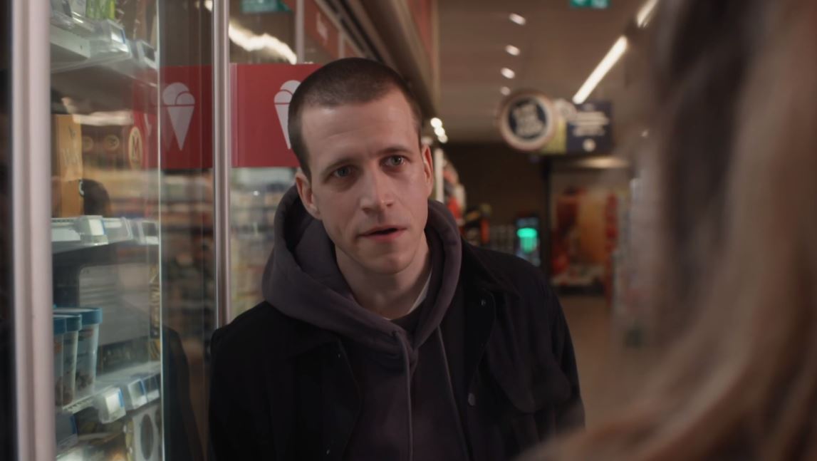 Makers van 'Familie' reageren op speculaties: 'Of Simon terugkomt?'