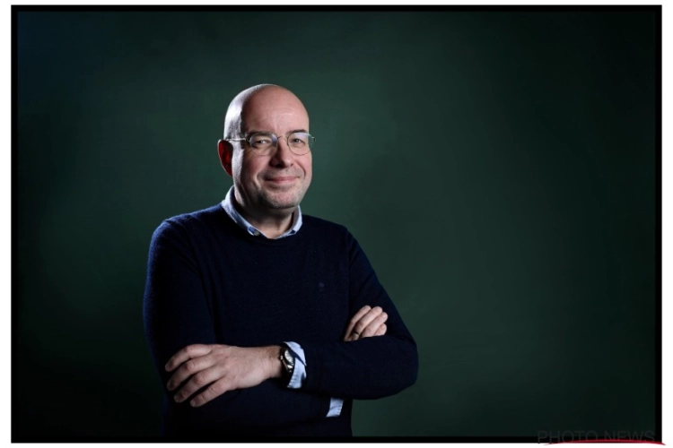 Radiopresentator Sven Ornelis opgeschrikt door overlijden: “Rust nu ...